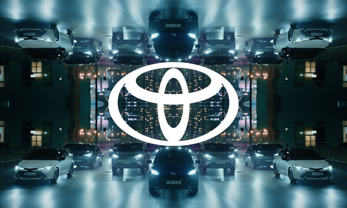 Toyota Logo: A Brief History, Symbol, Meaning | Turbologo