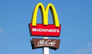 Il logo di McDonald's: la storia di un design di successo | Turbologo